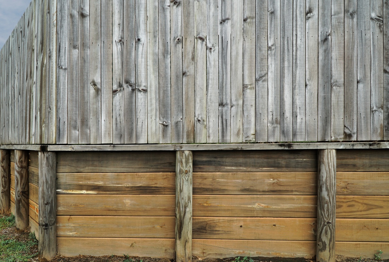 Guide to Timber Retaining Walls | Ecochoice